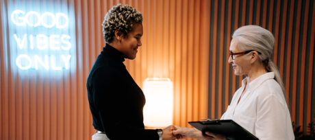 Working with a Recruiter vs Job Hunting on Your Own - Roth Staffing ...